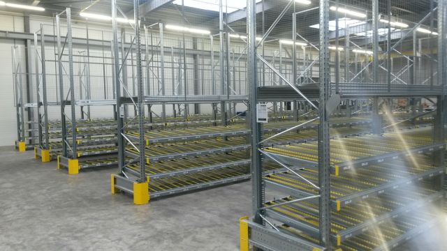 Doorrolrekken voor dynamische opslag | Juro Unirek